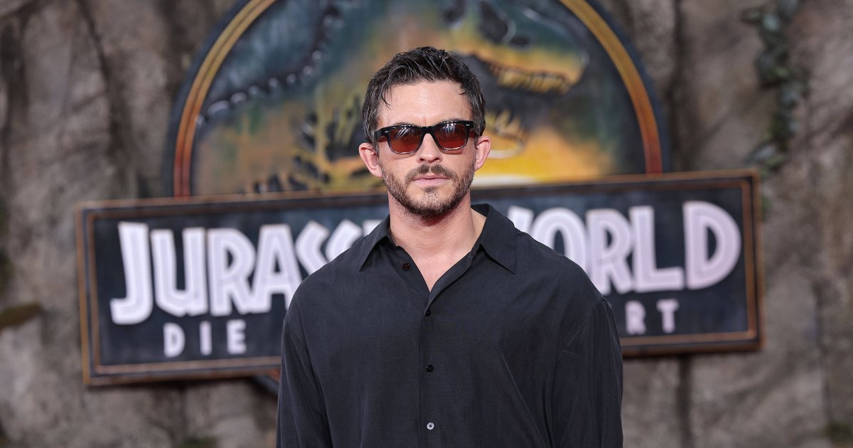 Jonathan Bailey - Stolz auf Rolle in „Jurassic World“